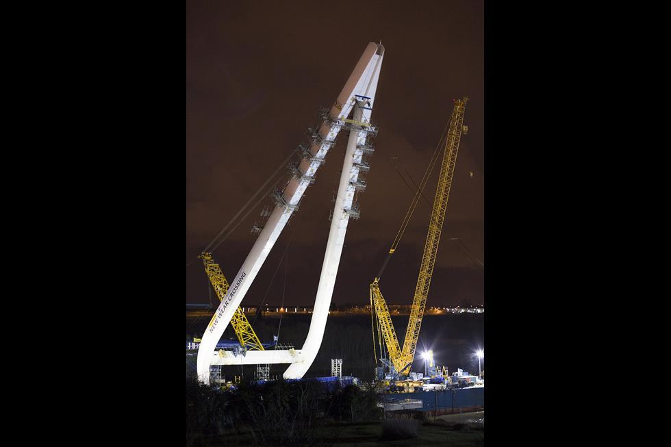 Huge new bridge pylon raised in Sunderland | News | Building